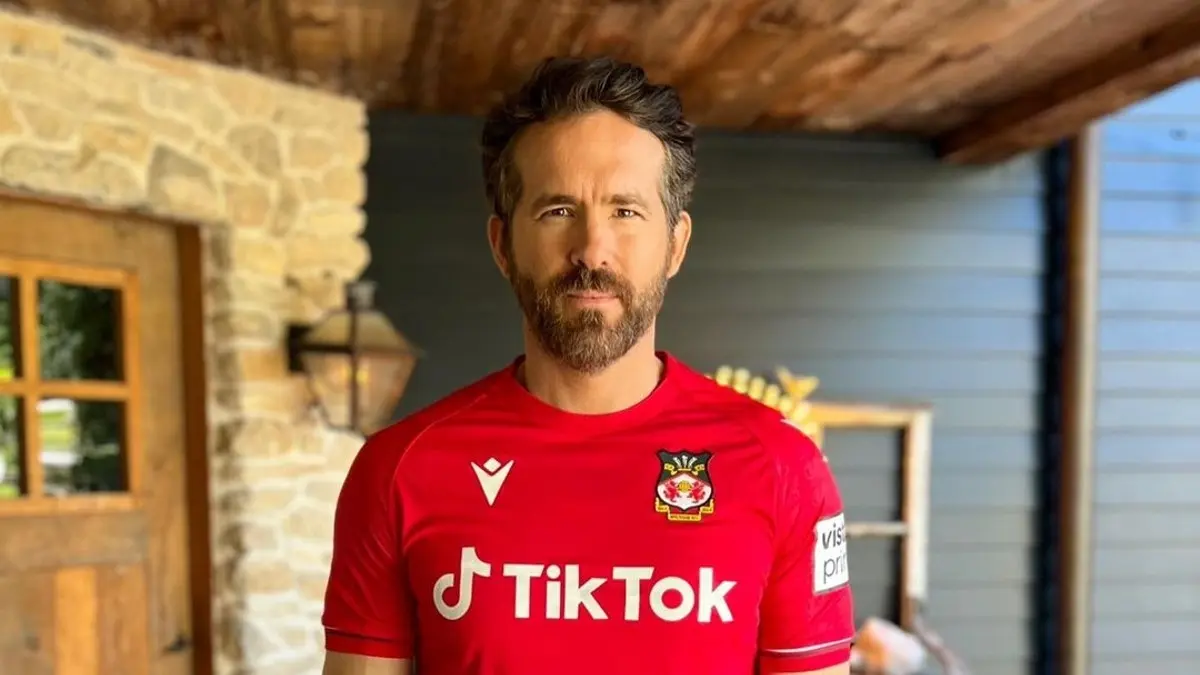 Ryan Reynolds: ¿Cómo descubrió al Wrexham AFC, equipo de futbol del que ...