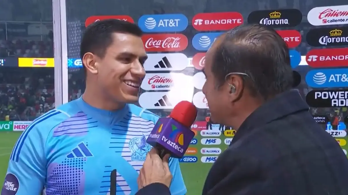 Malagón intenta alburear a David Medrano en plena entrevista - Soy Referee