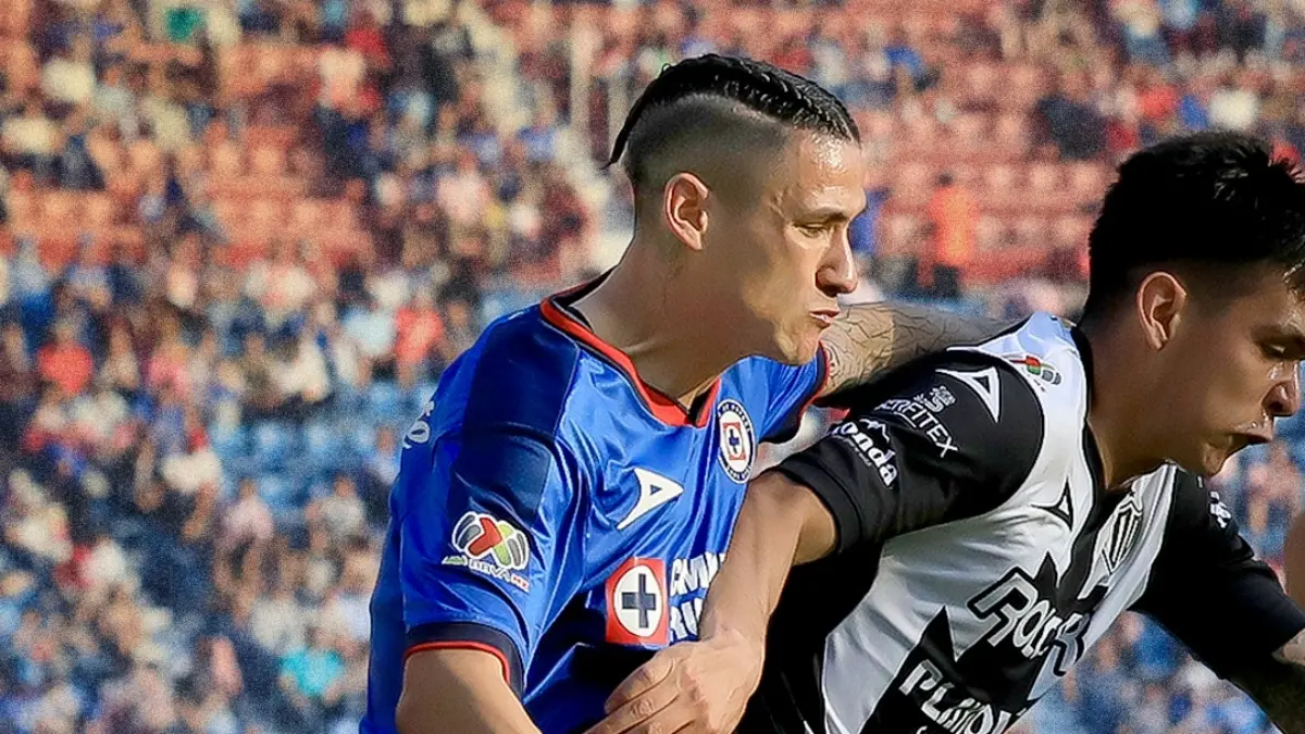 Cruz Azul: Uriel Antuna y sus polémicos gestos contra el árbitro tras derrota vs Necaxa - Soy ...